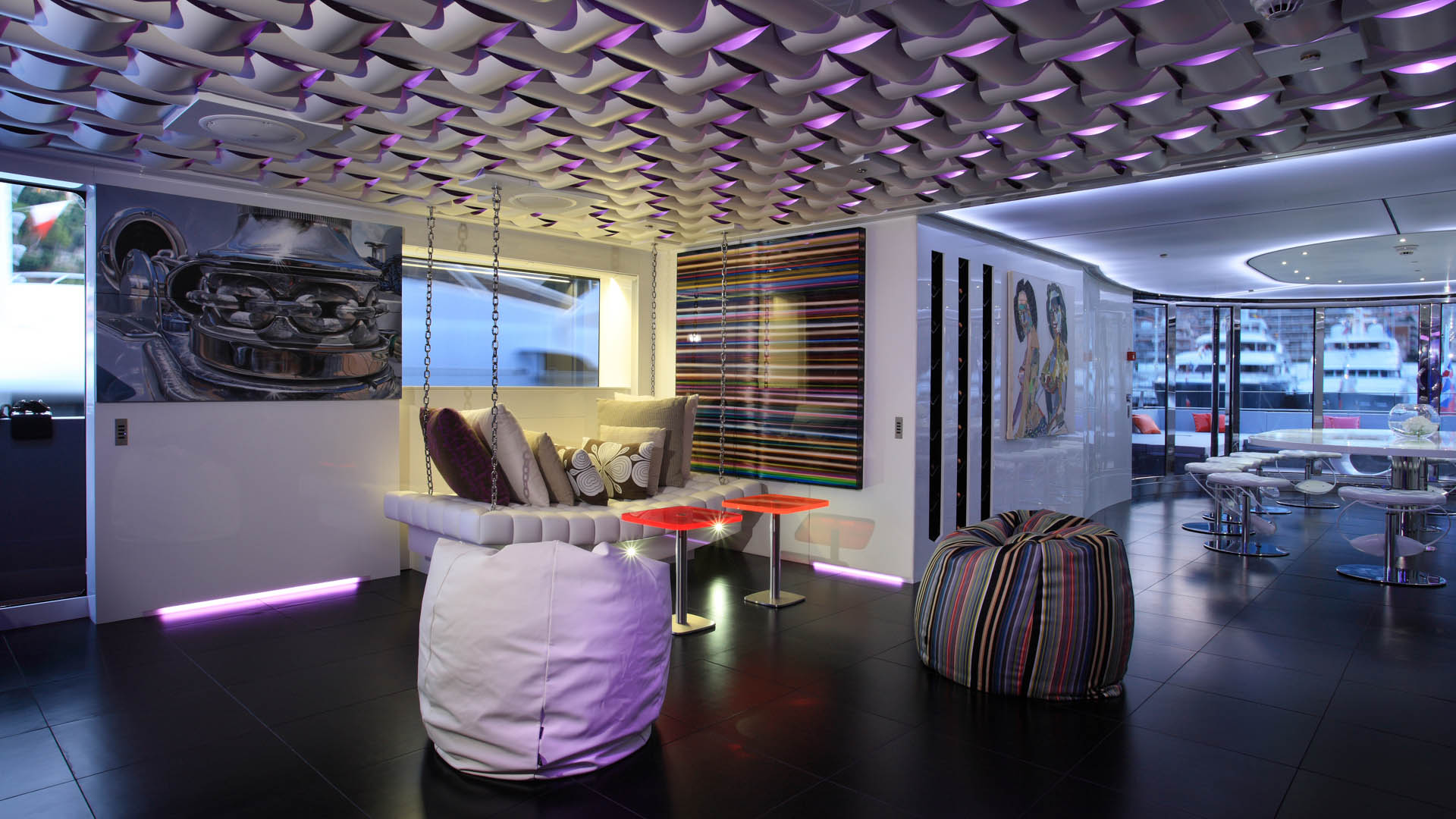 Yacht SEA FORCE ONE, Admiral | CHARTERWORLD Luxury Superyacht Charters